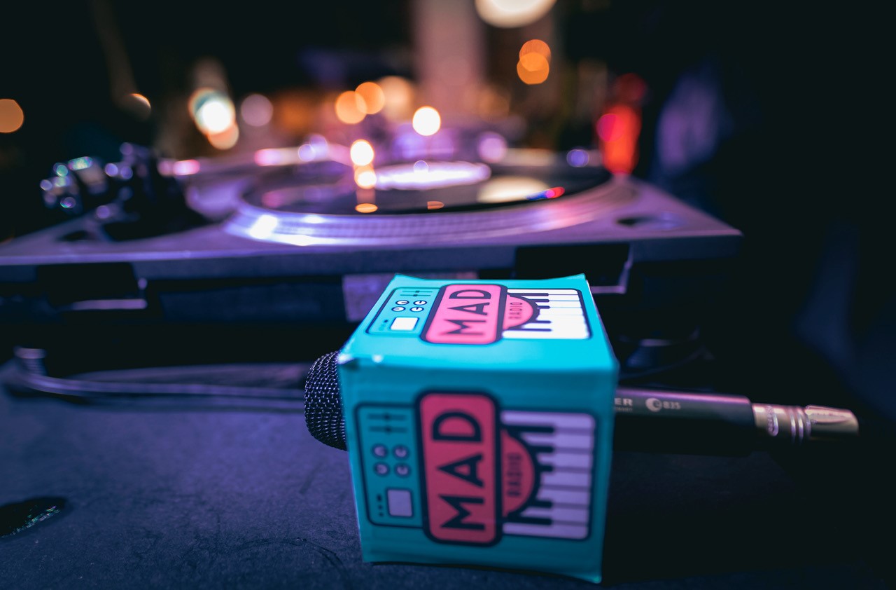 Mad Radio - Apostando Por La Música Alternativa e Independiente - Dark ...